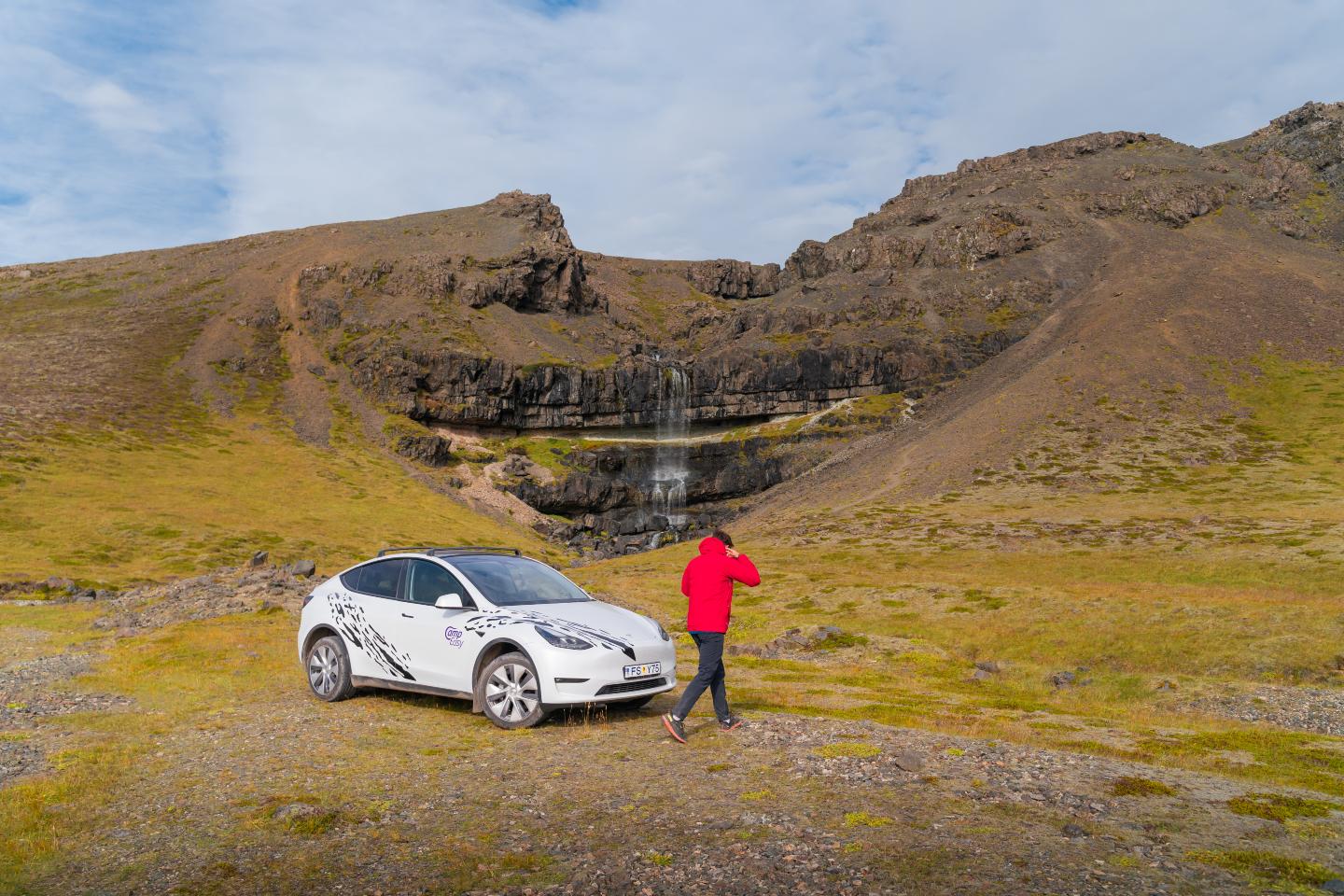 Tesla Camper Y 4x4 - CampEasy